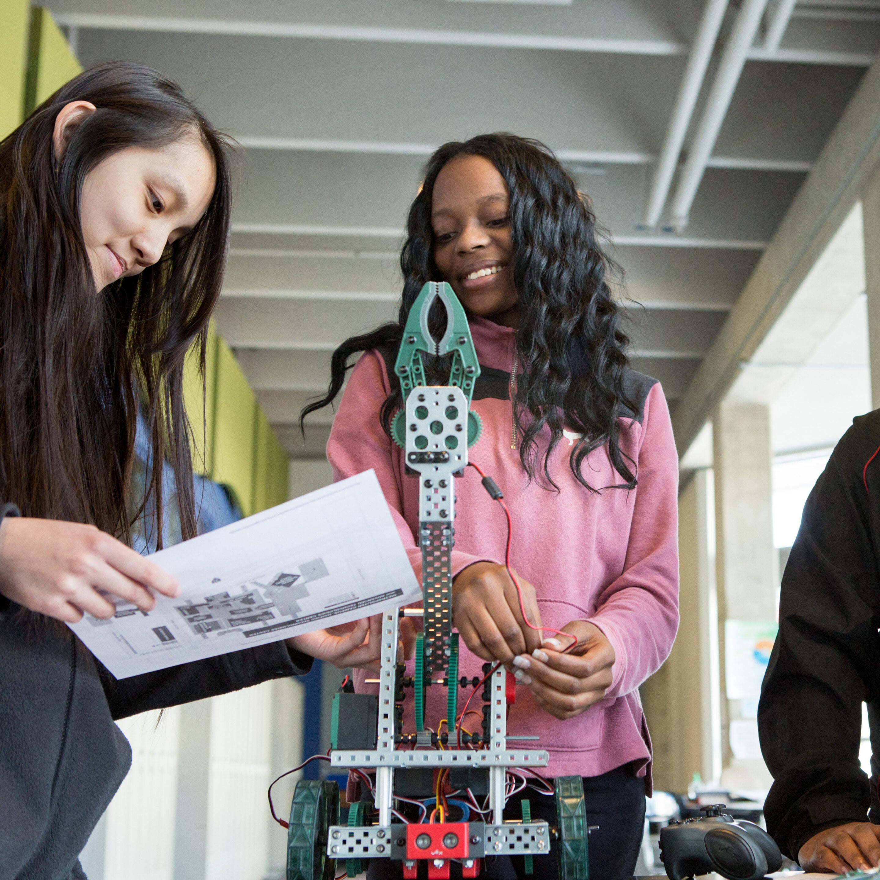 How Covid Shrunk Enrollment in STEM Courses - FutureEd